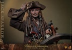 Jack Sparrow Sixth Scale Figure by Hot Toys | Sideshow Collectibles