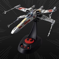 X-Wing Starfighter Moving Edition Plastic Model Kit | Sideshow Collectibles