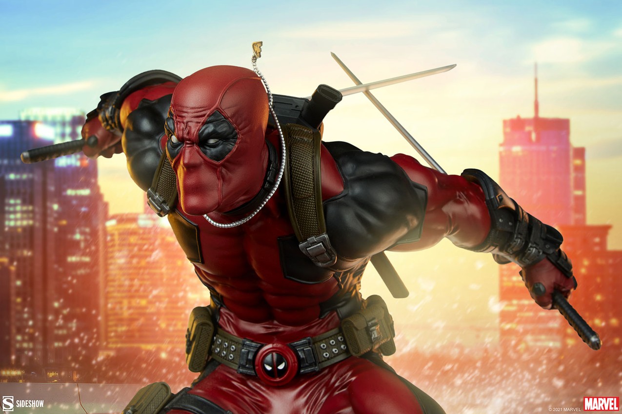 Deadpool Premium Format™ Figure by Sideshow Collectibles | Sideshow ...