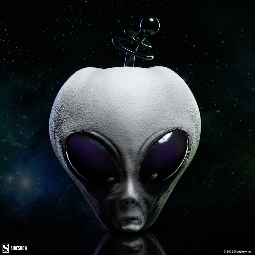 Alien Apple Replica by Sideshow Collectibles | Sideshow Collectibles