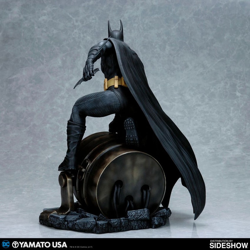 DC Comics Batman PVC Figure by Yamato USA | Sideshow Collectibles