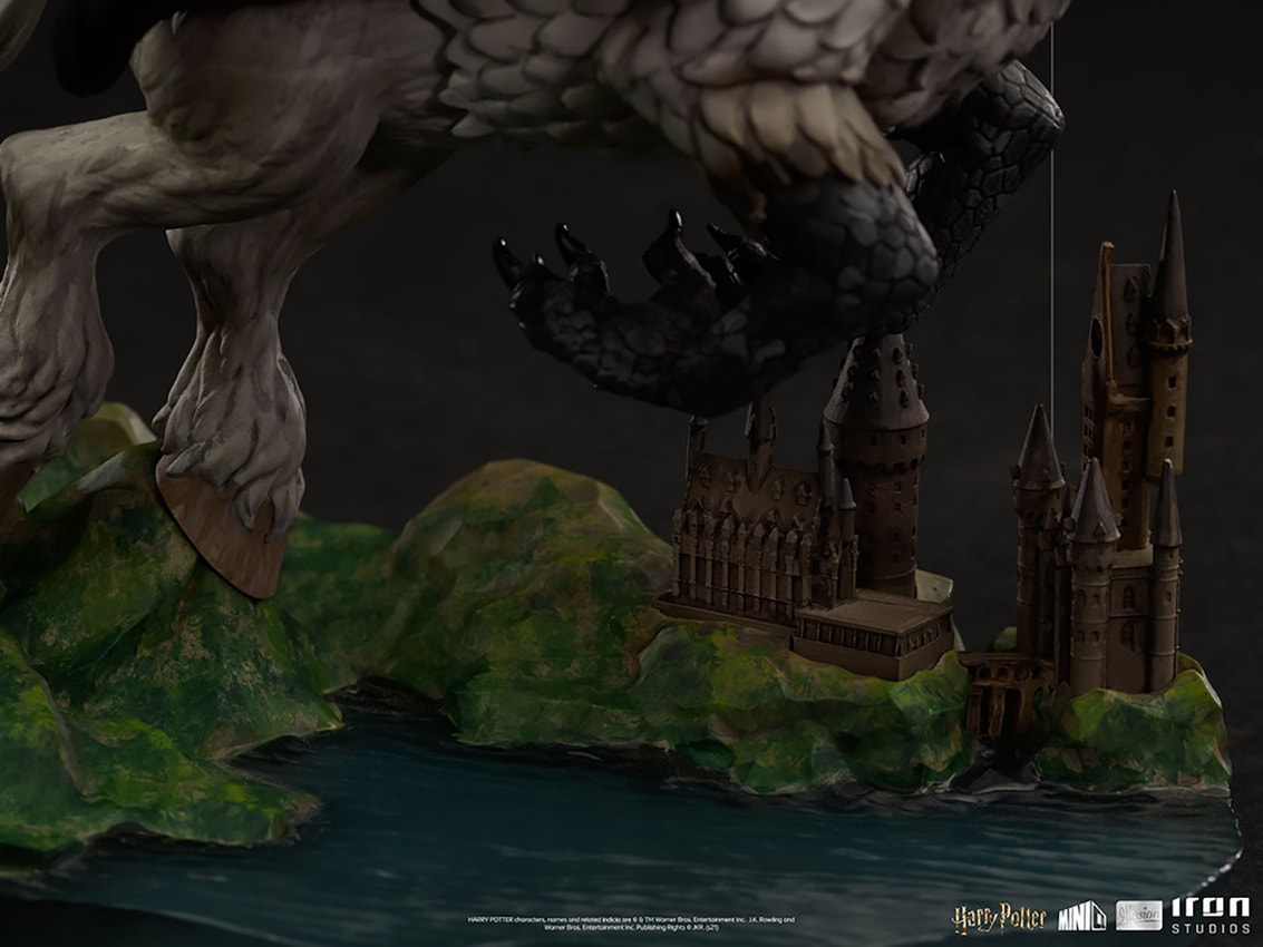 Harry Potter & Buckbeak Mini Co. Collectible Figure by Iron Studios ...