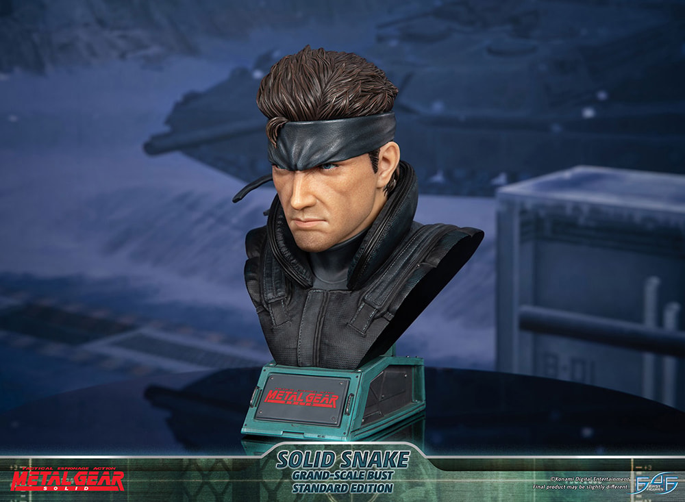 Solid Snake Grand-Scale Bust by First 4 Figures | Sideshow Collectibles