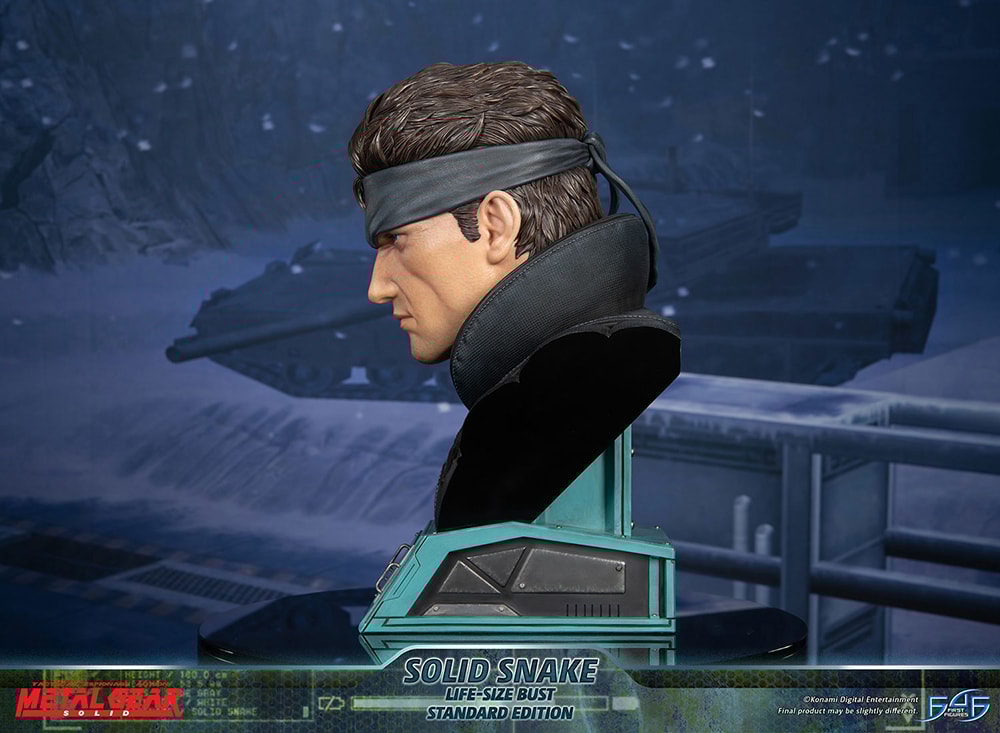 Solid Snake Life-Size Bust by First 4 Figures | Sideshow Collectibles