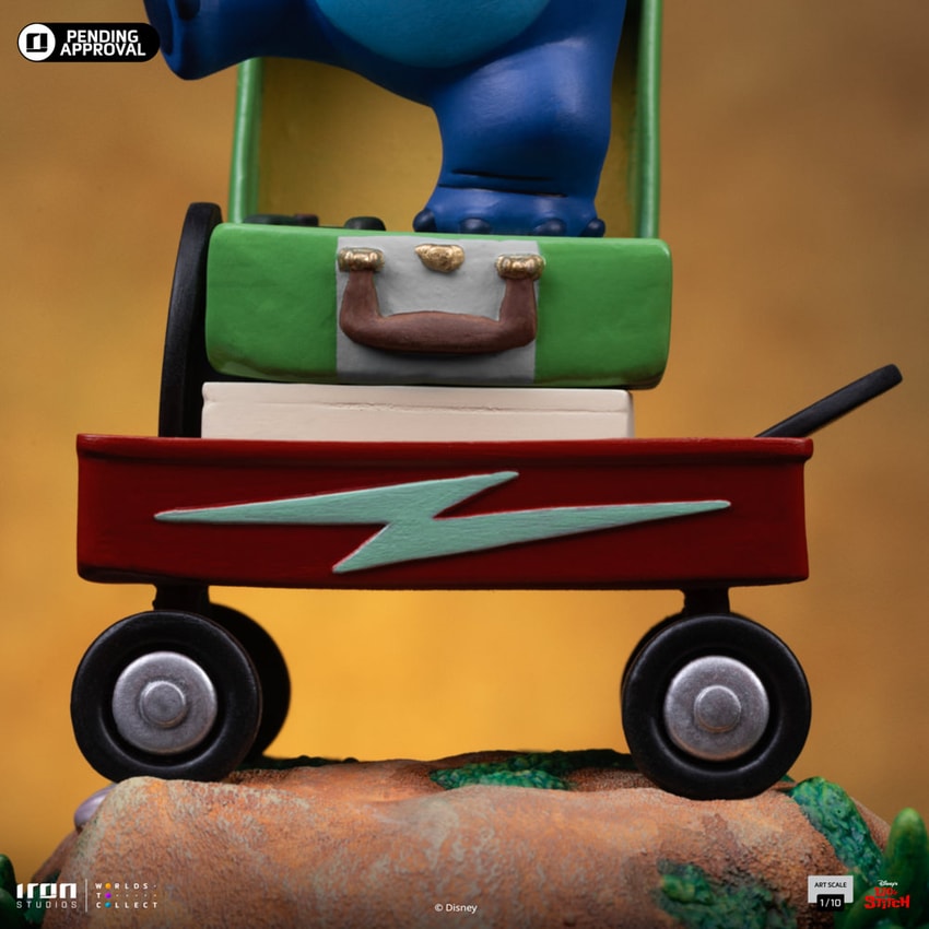 Stitch 1:10 Scale Statue by Iron Studios | Sideshow Collectibles