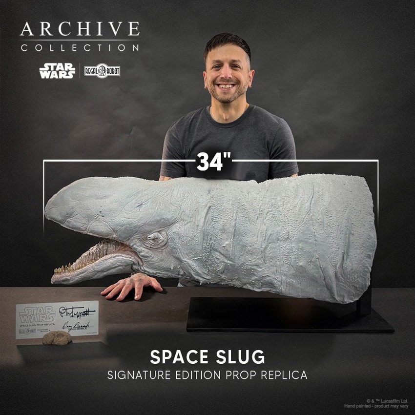 Space Slug Prop Replica by Regal Robot | Sideshow Collectibles
