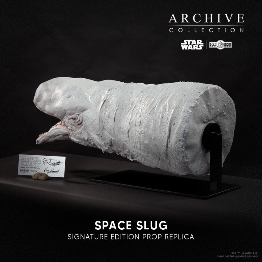 Space Slug Prop Replica by Regal Robot | Sideshow Collectibles