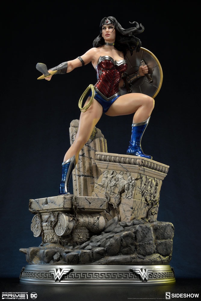 DC Comics Wonder Woman Statue by Sideshow Collectibles | Sideshow ...