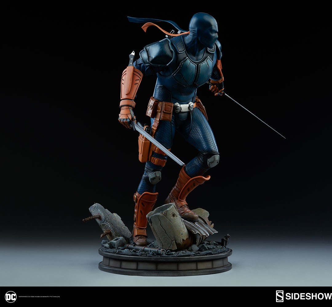 DC Comics Deathstroke Premium Format(TM) Figure by Sideshow | Sideshow ...
