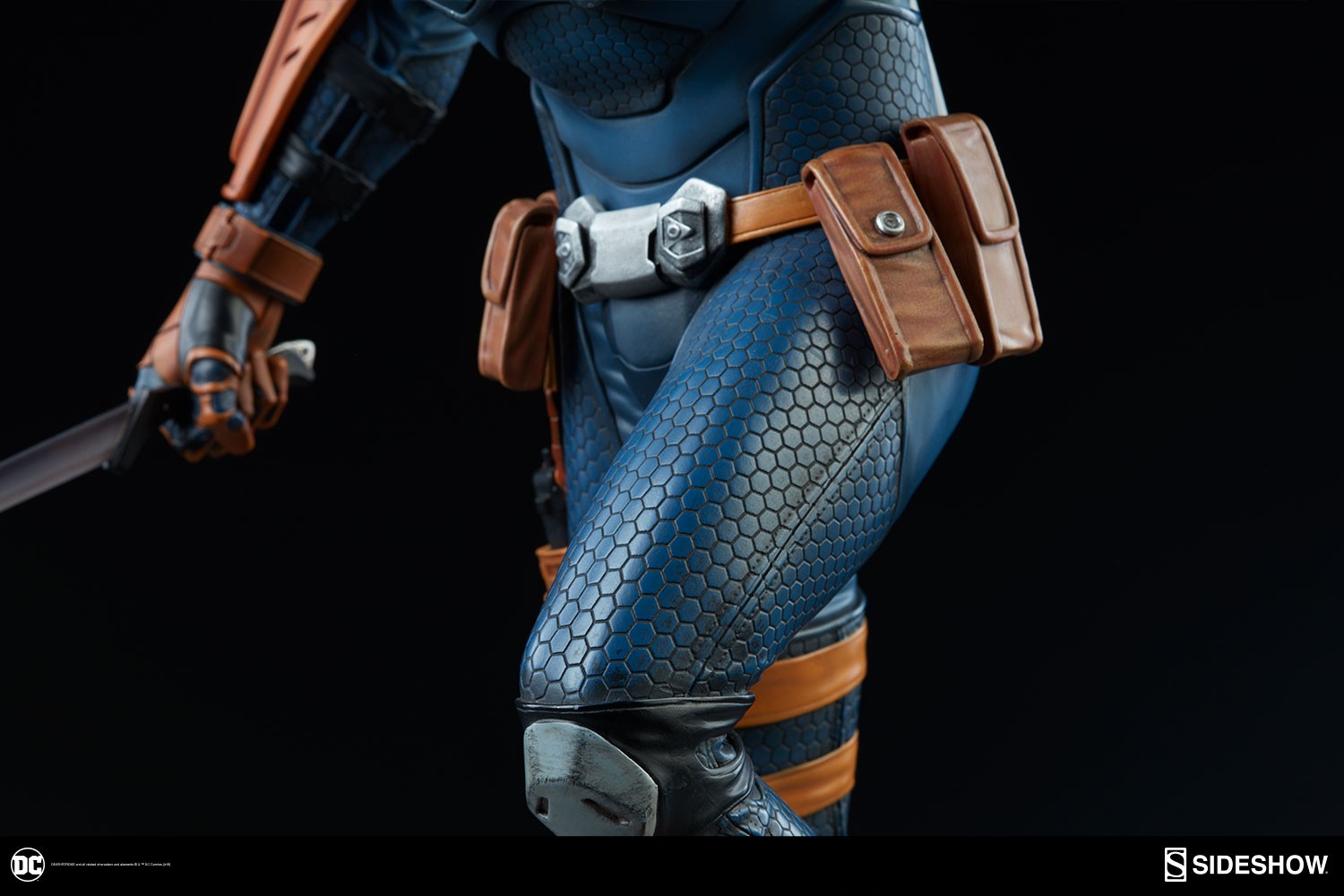 DC Comics Deathstroke Premium Format(TM) Figure by Sideshow | Sideshow ...