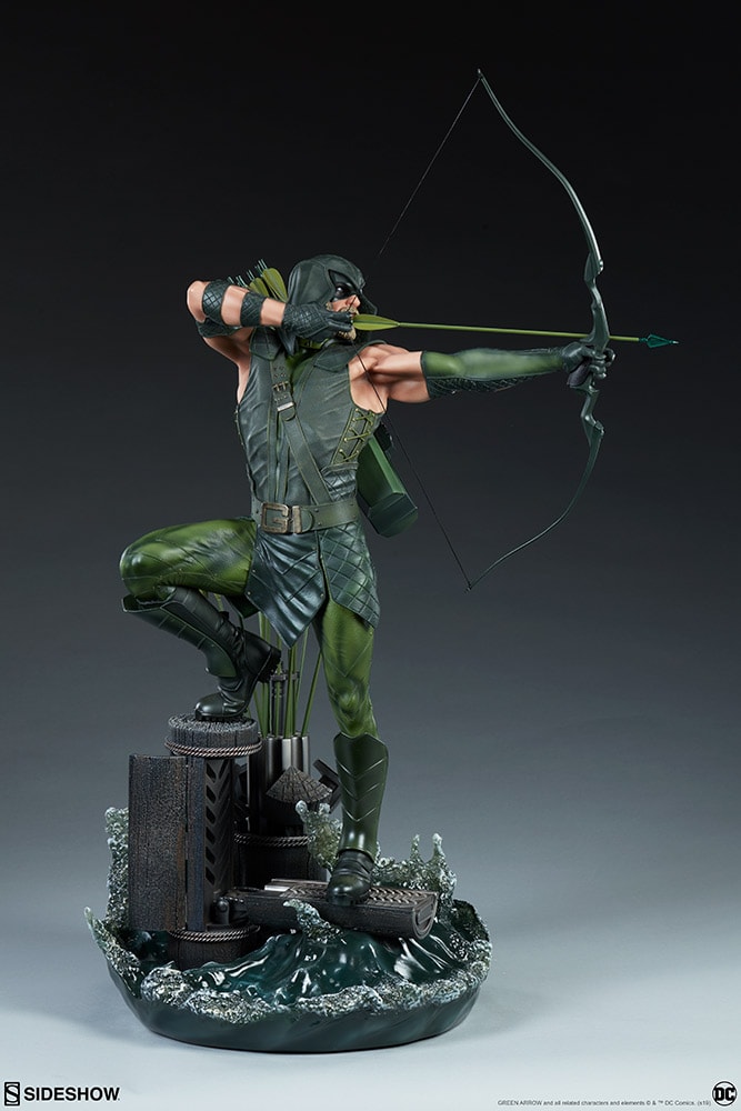 DC Comics Green Arrow Premium Format(TM) Figure by Sideshow | Sideshow ...