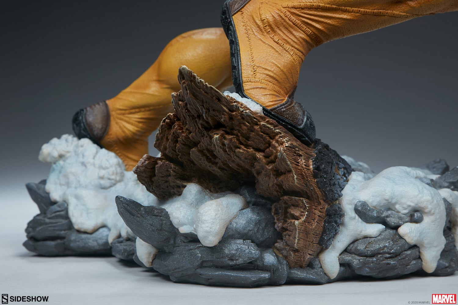 Marvel Sabretooth Premium Format Figure by Sideshow | Sideshow Collectibles