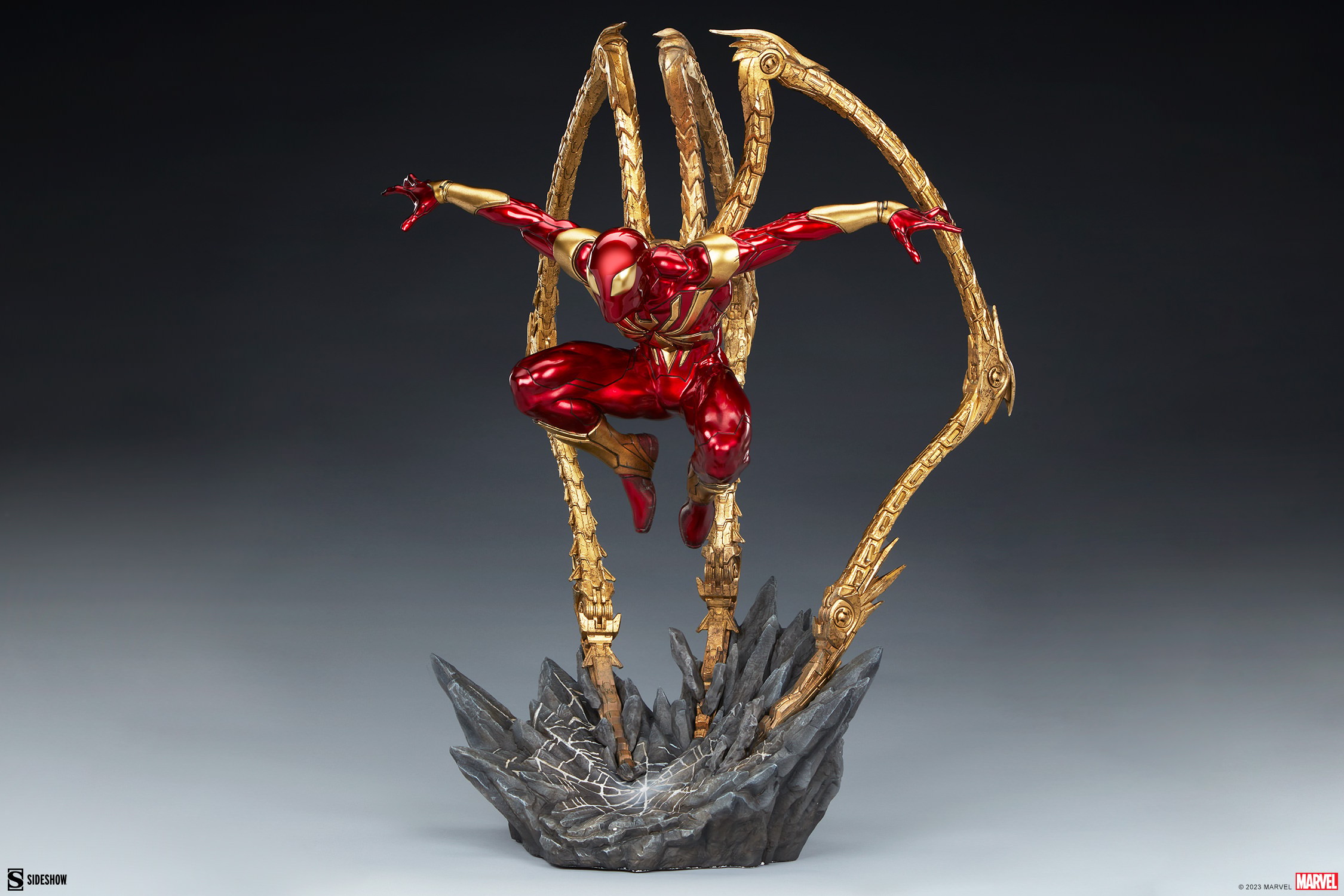 Iron Spider Premium Format Figure by Sideshow | Sideshow Collectibles