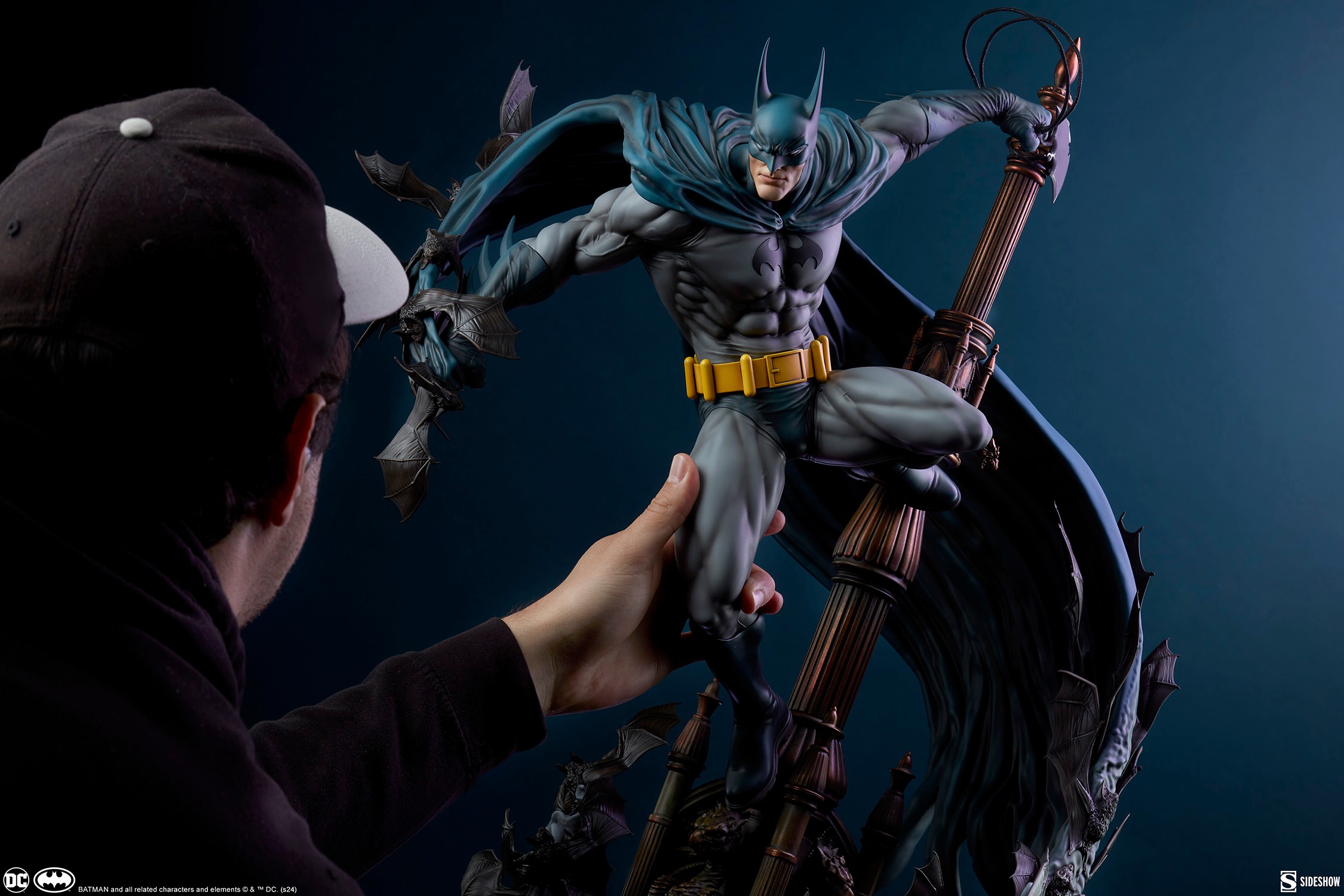Batman Premium Format™ Figure by Sideshow Collectibles | Sideshow ...
