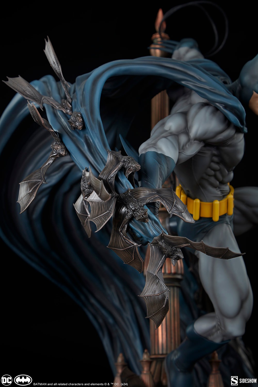 Batman Premium Format™ Figure by Sideshow Collectibles | Sideshow ...