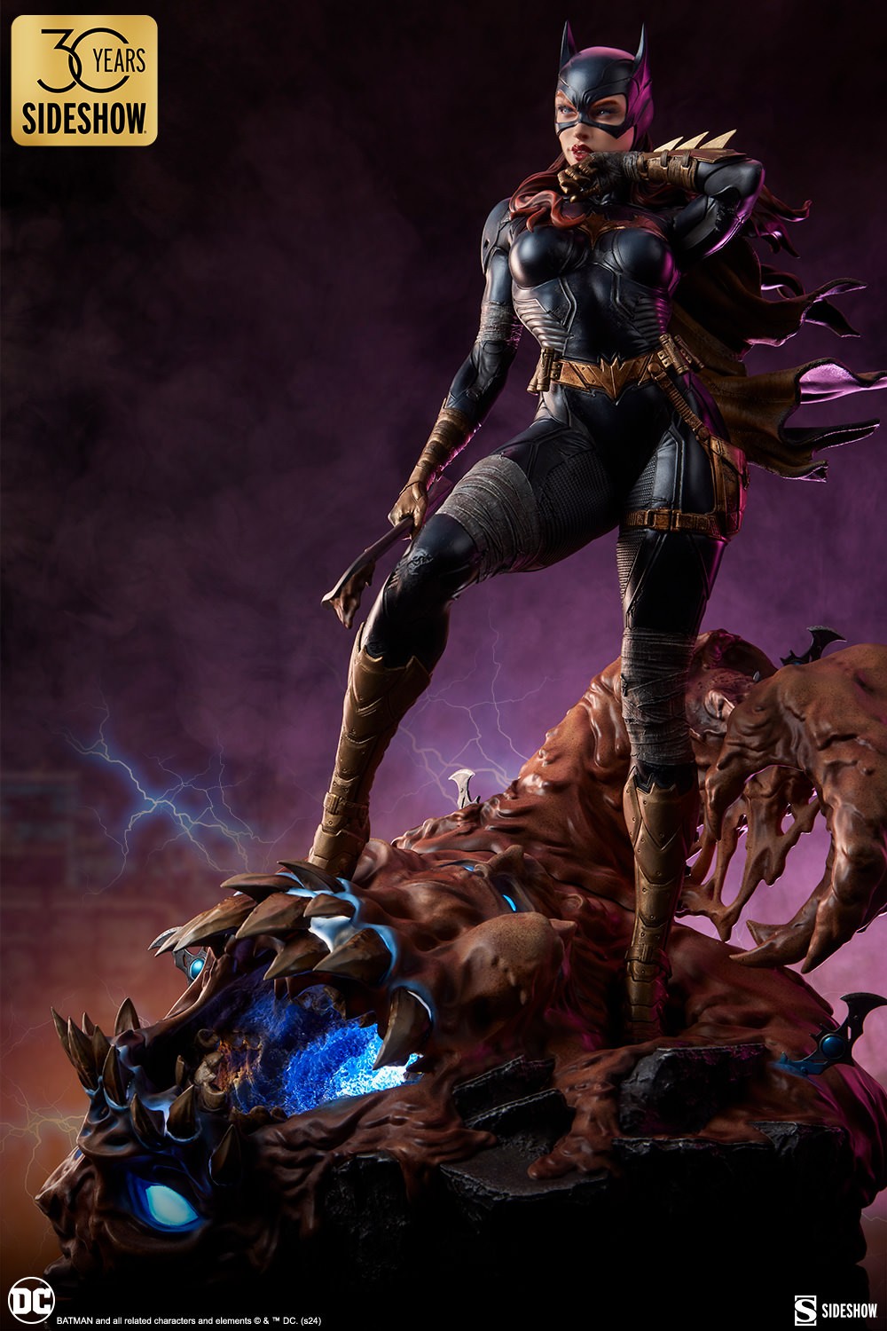 Batgirl Premium Format™ Figure by Sideshow Collectibles | Sideshow Collectibles