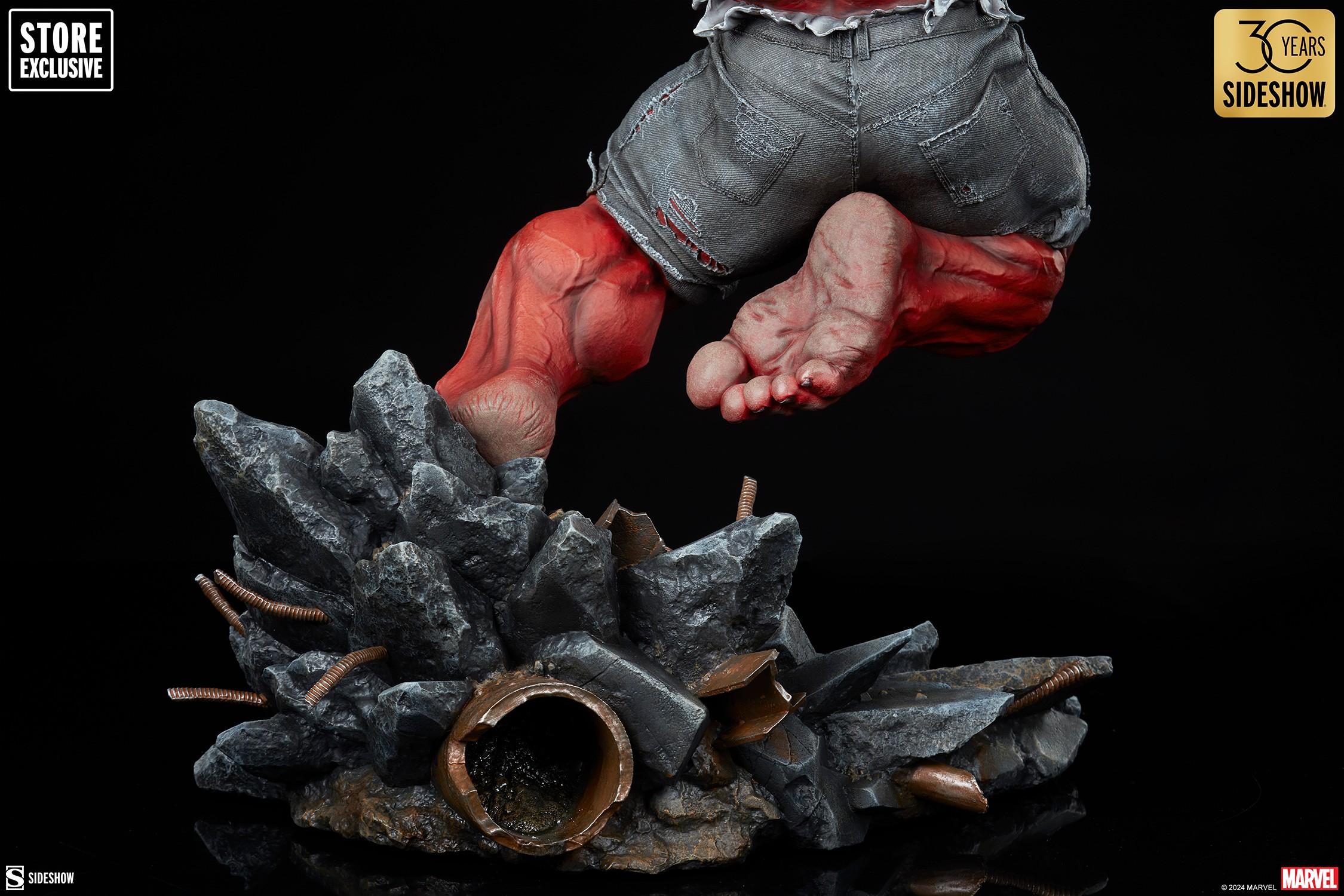 Hulk: Classic Premium Format™ Figure by Sideshow Collectibles | Sideshow Collectibles