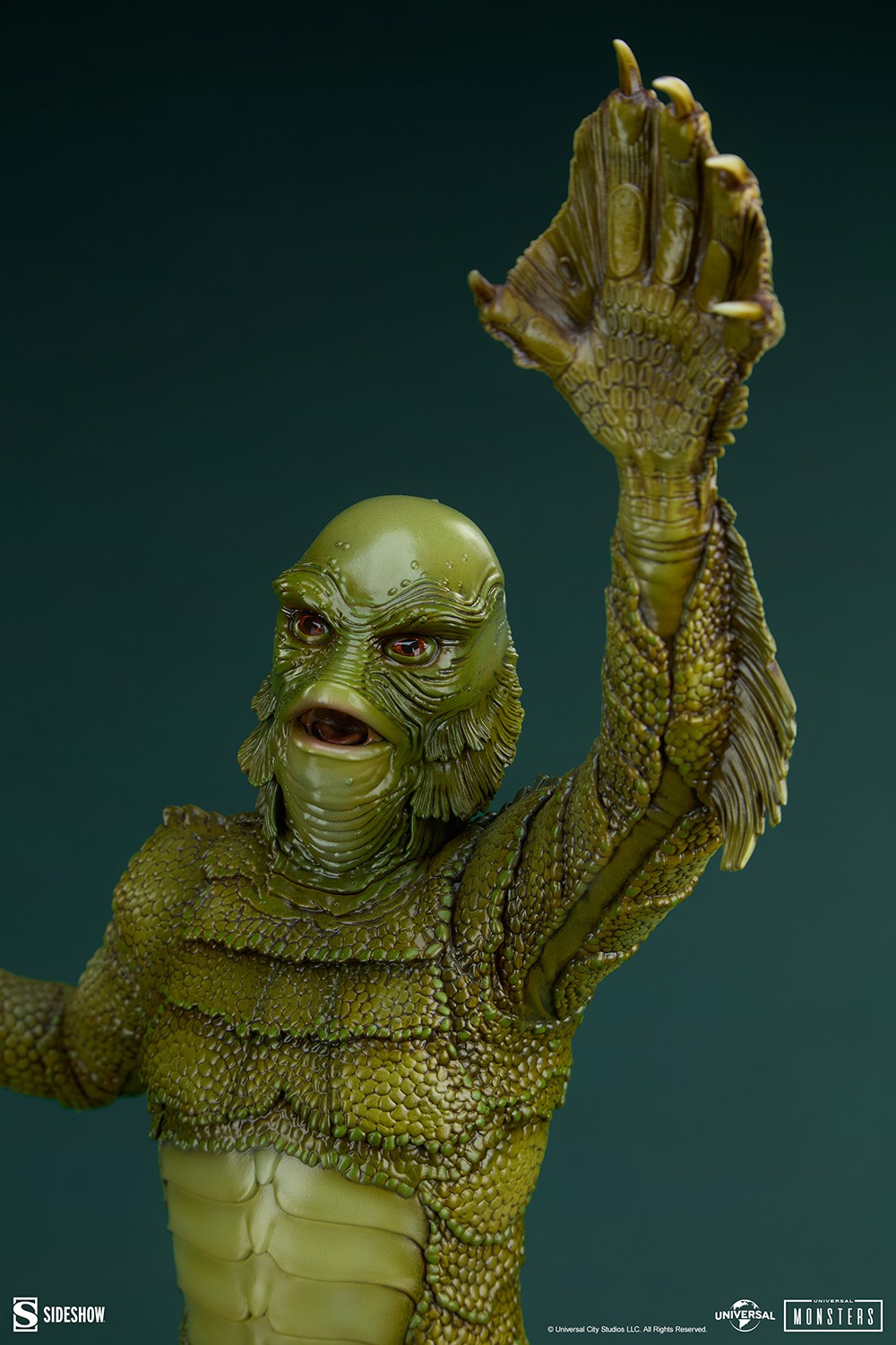 Creature from the Black Lagoon Premium Format™ Figure by Sideshow ...