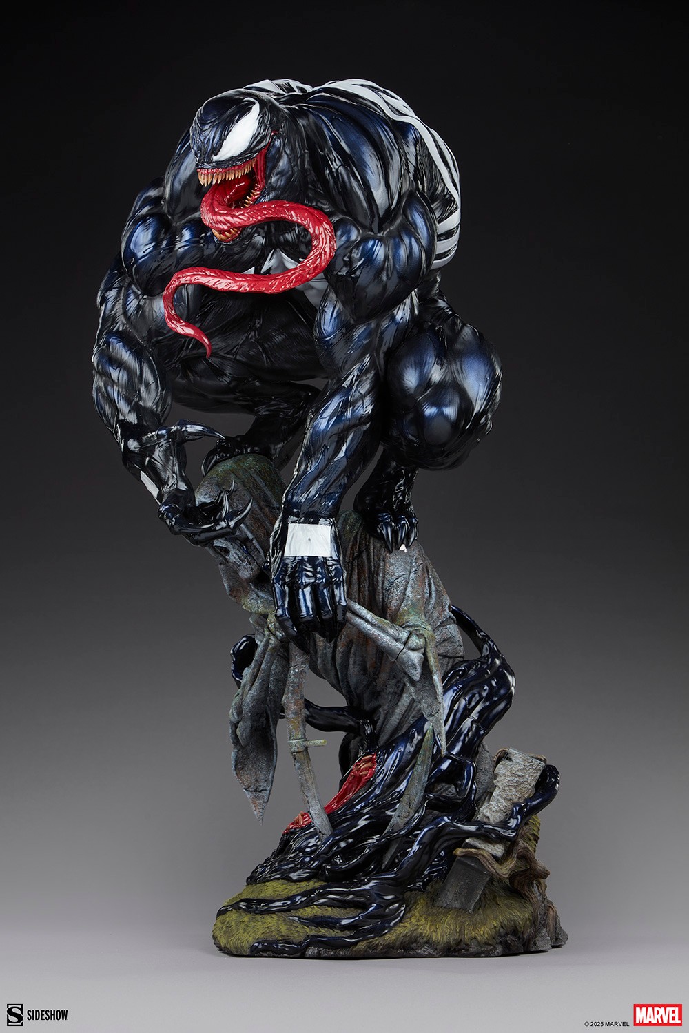 Venom Exclusive Premium Format™ Figure | Sideshow Collectibles
