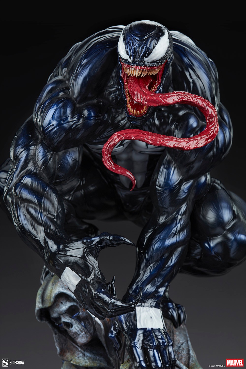 Venom Exclusive Premium Format™ Figure | Sideshow Collectibles