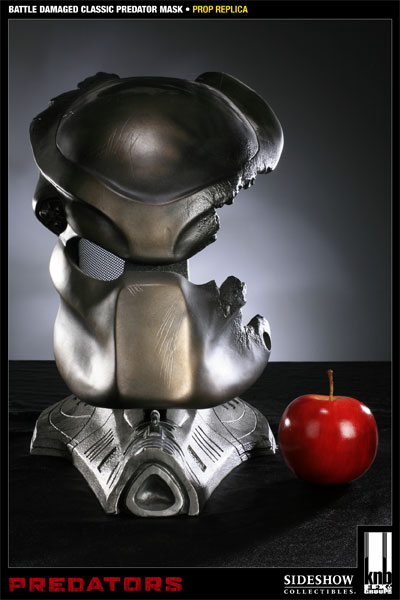 Predator Battle Damaged Classic Predator Mask Prop Replica by Sideshow ...