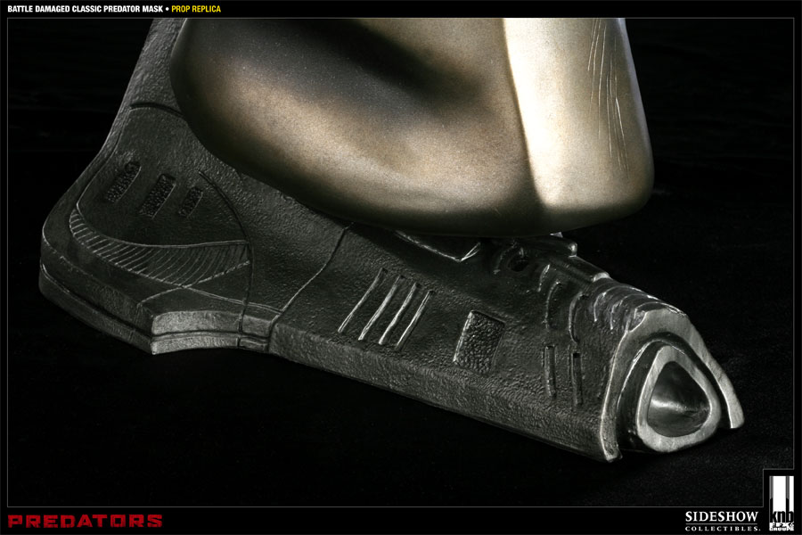 Predator Battle Damaged Classic Predator Mask Prop Replica by Sideshow ...