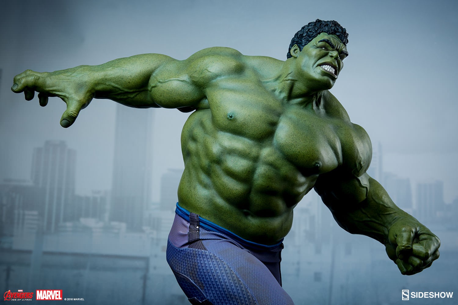 Marvel Hulk Maquette by Sideshow Collectibles | Sideshow Collectibles
