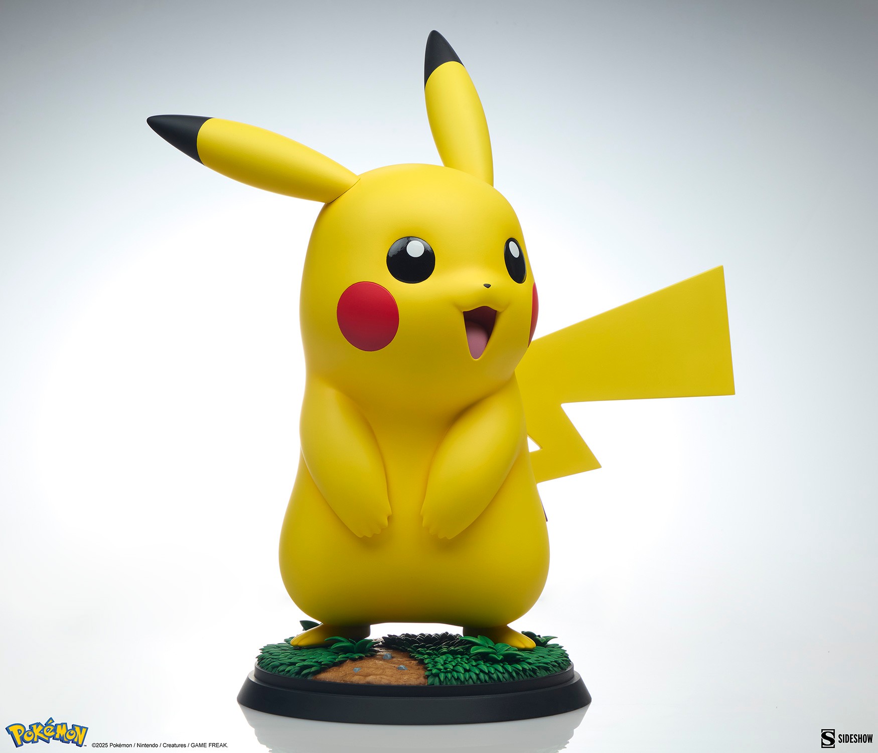 Pikachu Life-Size Figure by Sideshow Collectibles | Sideshow Collectibles