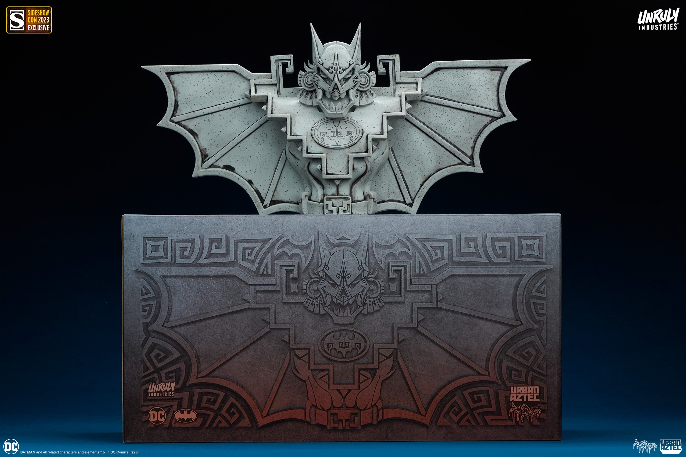 Batman™ (Stone Color Variant) Designer Collectible Statue by Sideshow ...