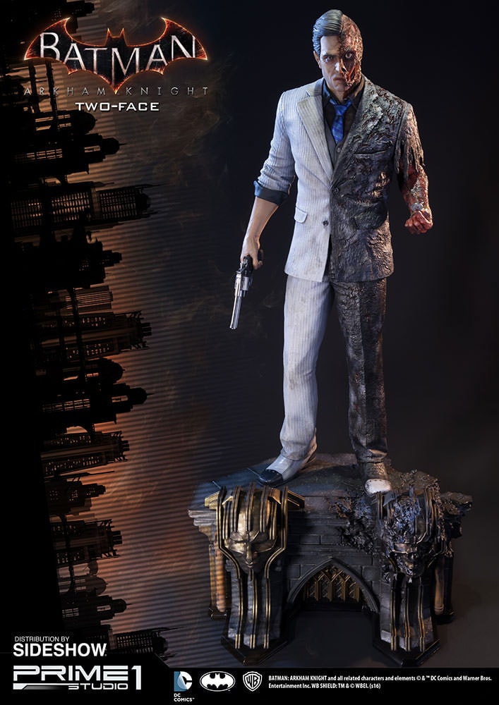 DC Comics Two-Face Polystone Statue by Prime 1 Studio | Sideshow ...
