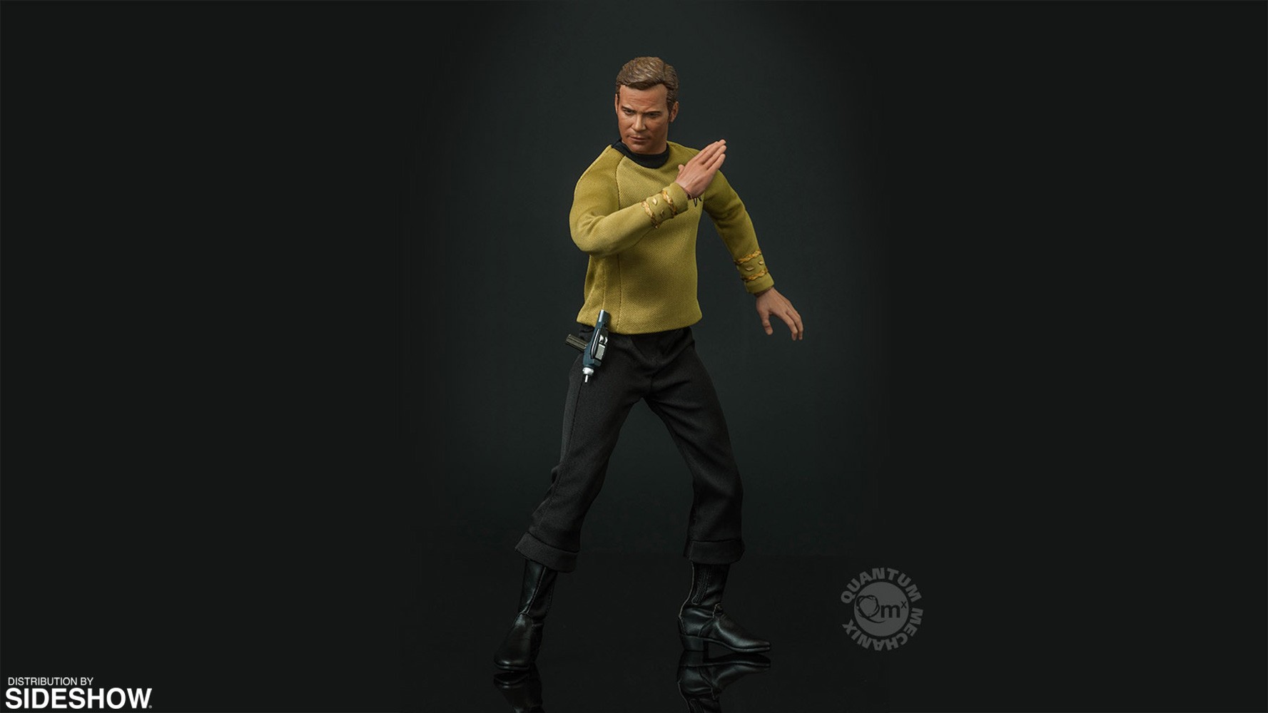 Star Trek Captain Kirk Sixth Scale Figure by Quantum Mechani | Sideshow ...