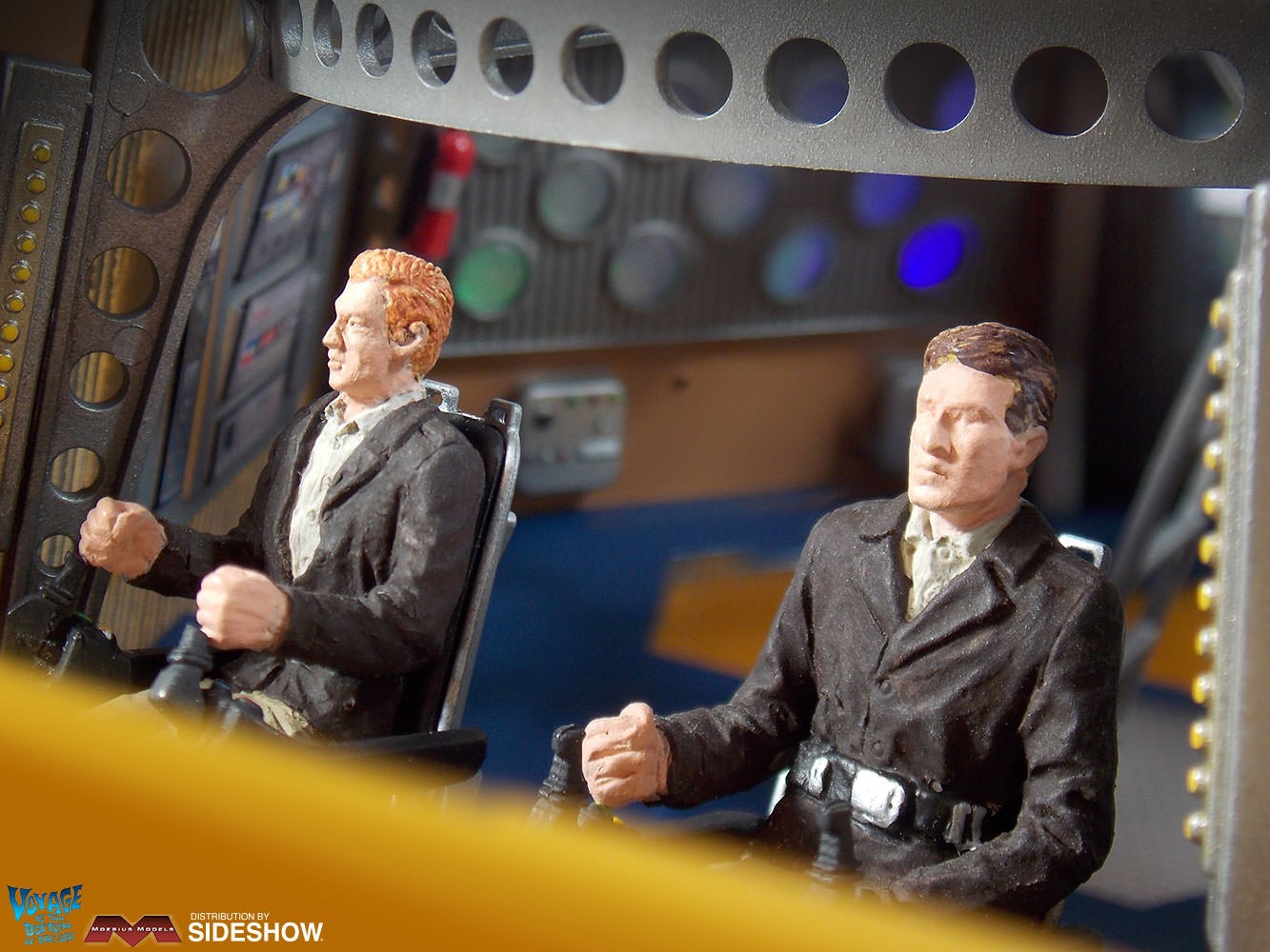 Voyage to the Bottom of the Sea Flying Sub Deluxe Edition Sc | Sideshow ...