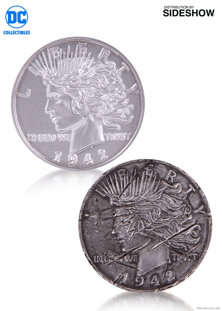DC Comics Two Face Coin Prop Replica by DC Collectibles | Sideshow ...