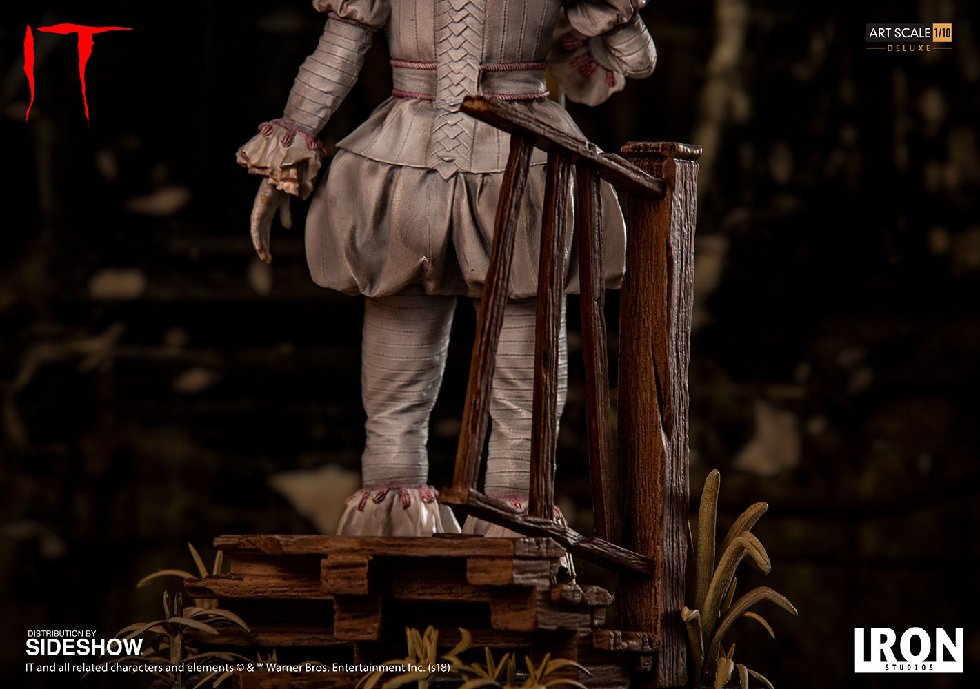 It Pennywise Deluxe Statue by Iron Studios | Sideshow Collectibles
