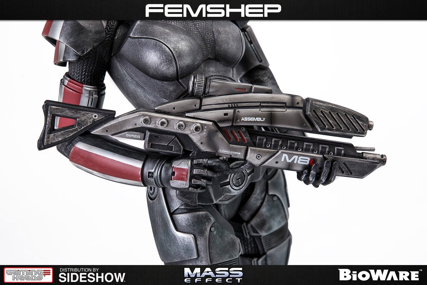 Mass Effect Femshep Statue by Gaming Heads | Sideshow Collectibles