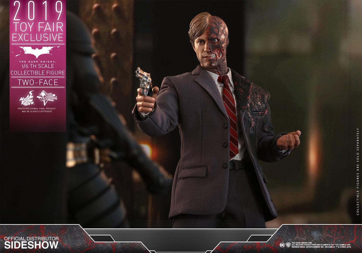 Hot Toys DC Comics Two-Face Sixth Scale Collectible Figure | Sideshow ...