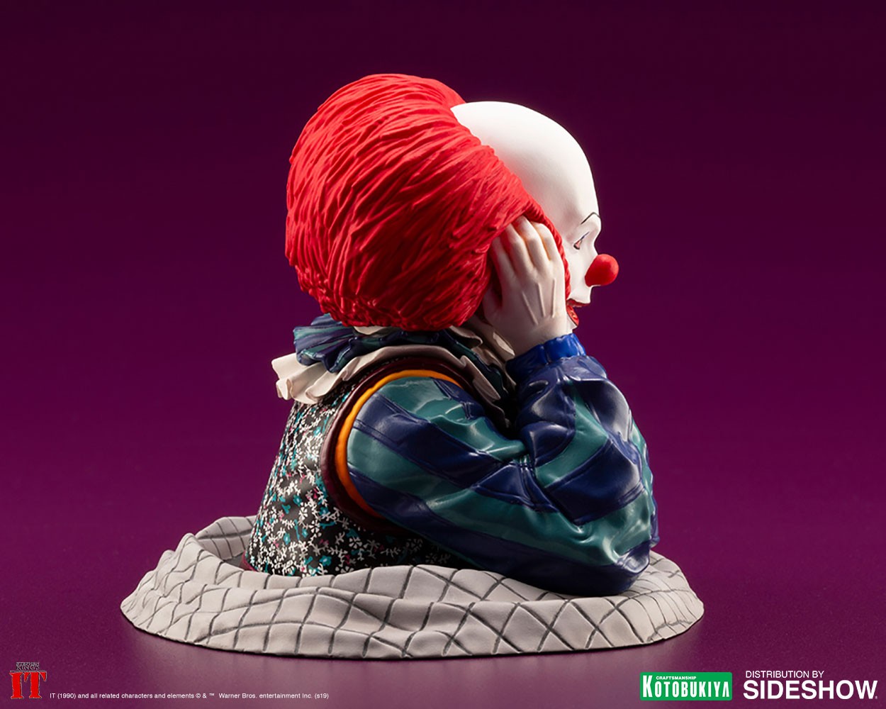 Pennywise (1990) ARTFX Statue by Kotobukiya | Sideshow Collectibles