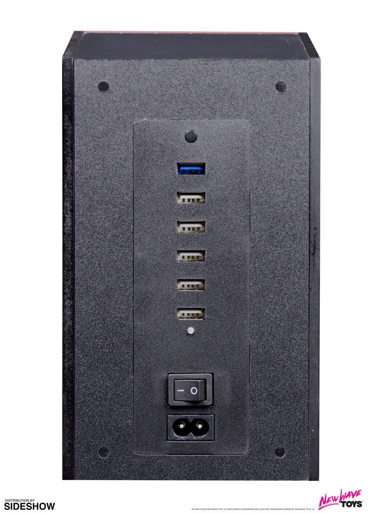 USB Charge Machine Power Hub and Replica | Sideshow Collectibles
