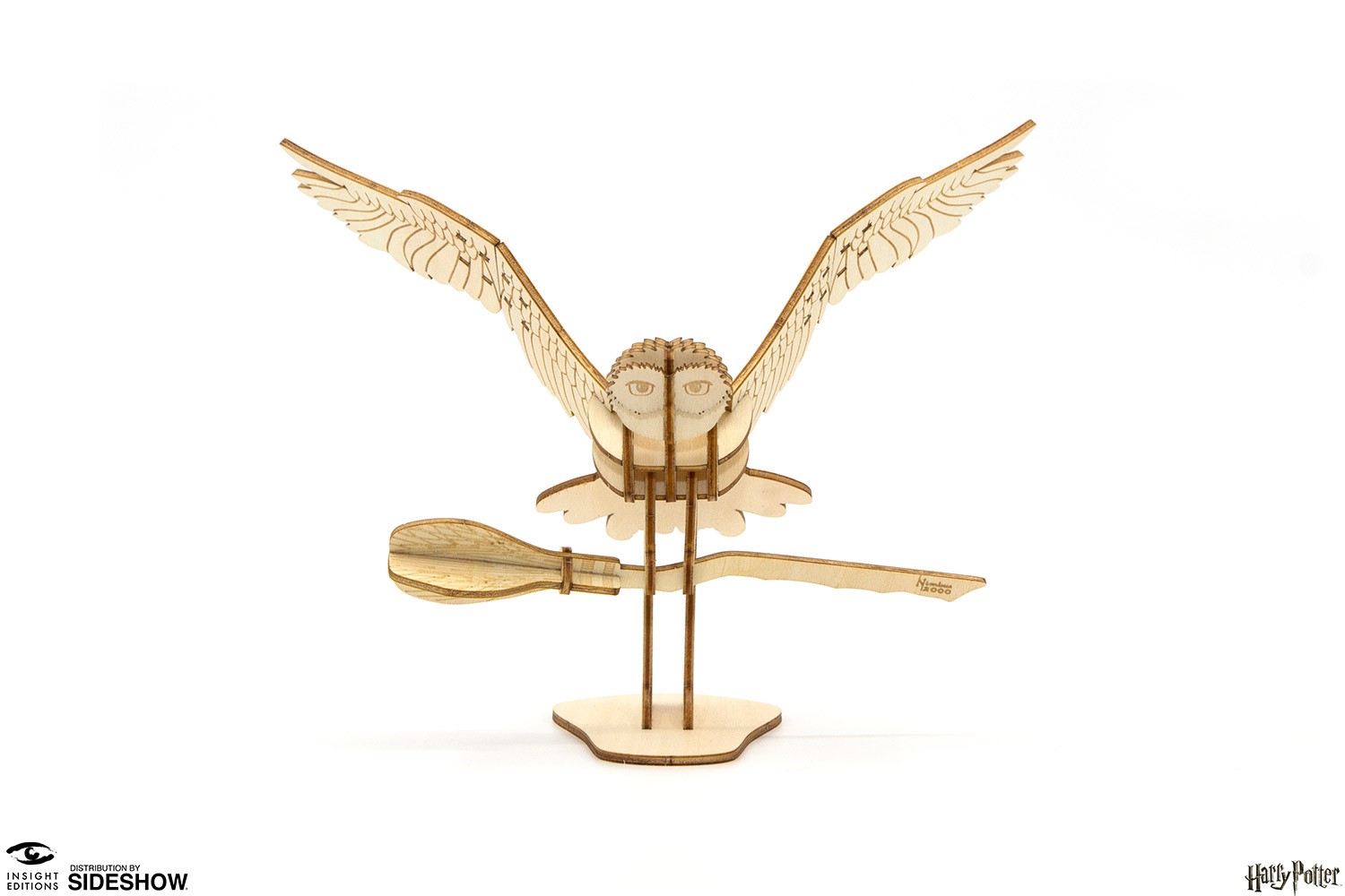 Incredibuilds: Hedwig Deluxe Book and Model | Sideshow Collectibles