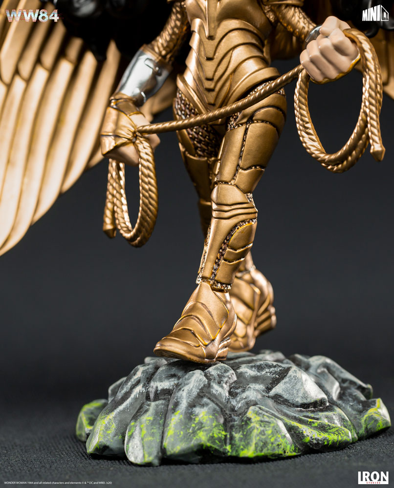 Wonder Woman Armored Version Mini Co. Figure by Iron Studios | Sideshow ...