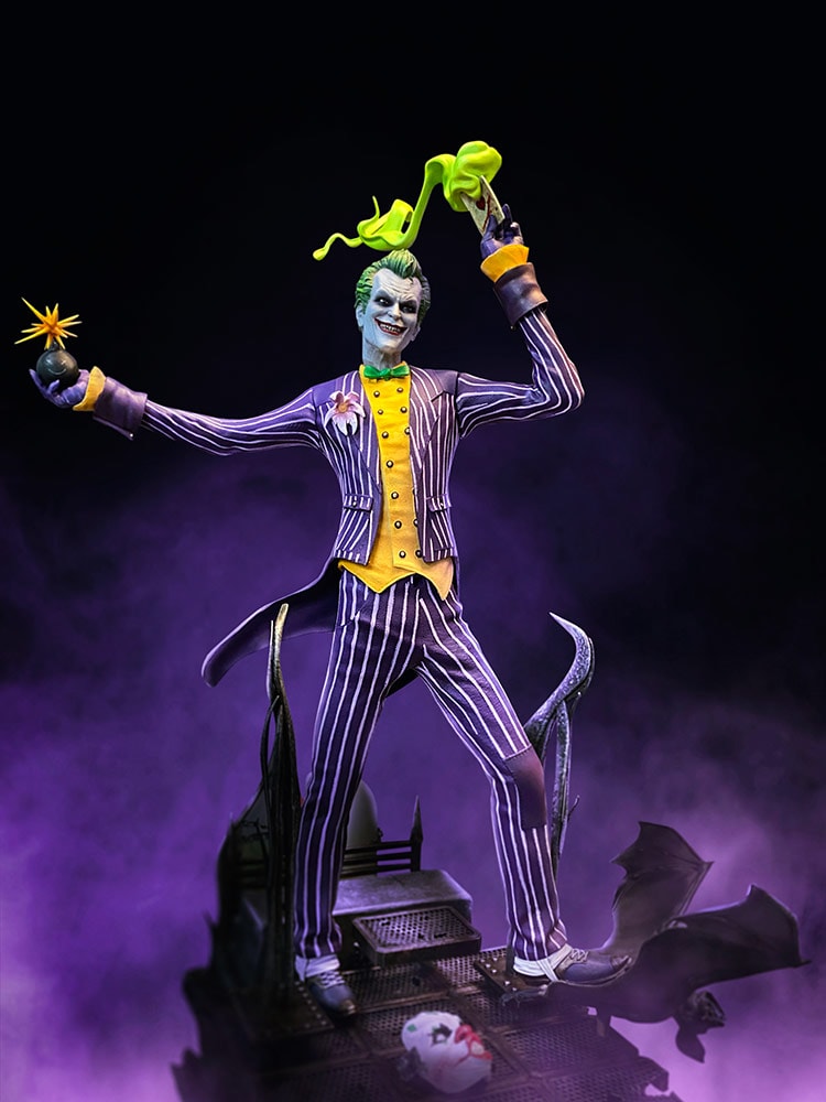 The Joker Arkham Asylum Statue | Sideshow Collectibles