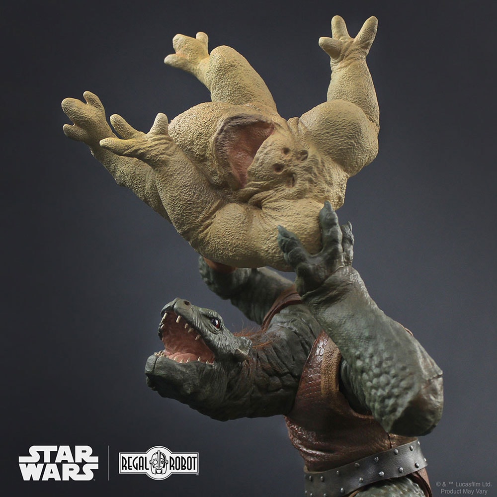 Mantellian Savrip™ & Kintan Strider™ (The Body Slam) Collectible Set by ...