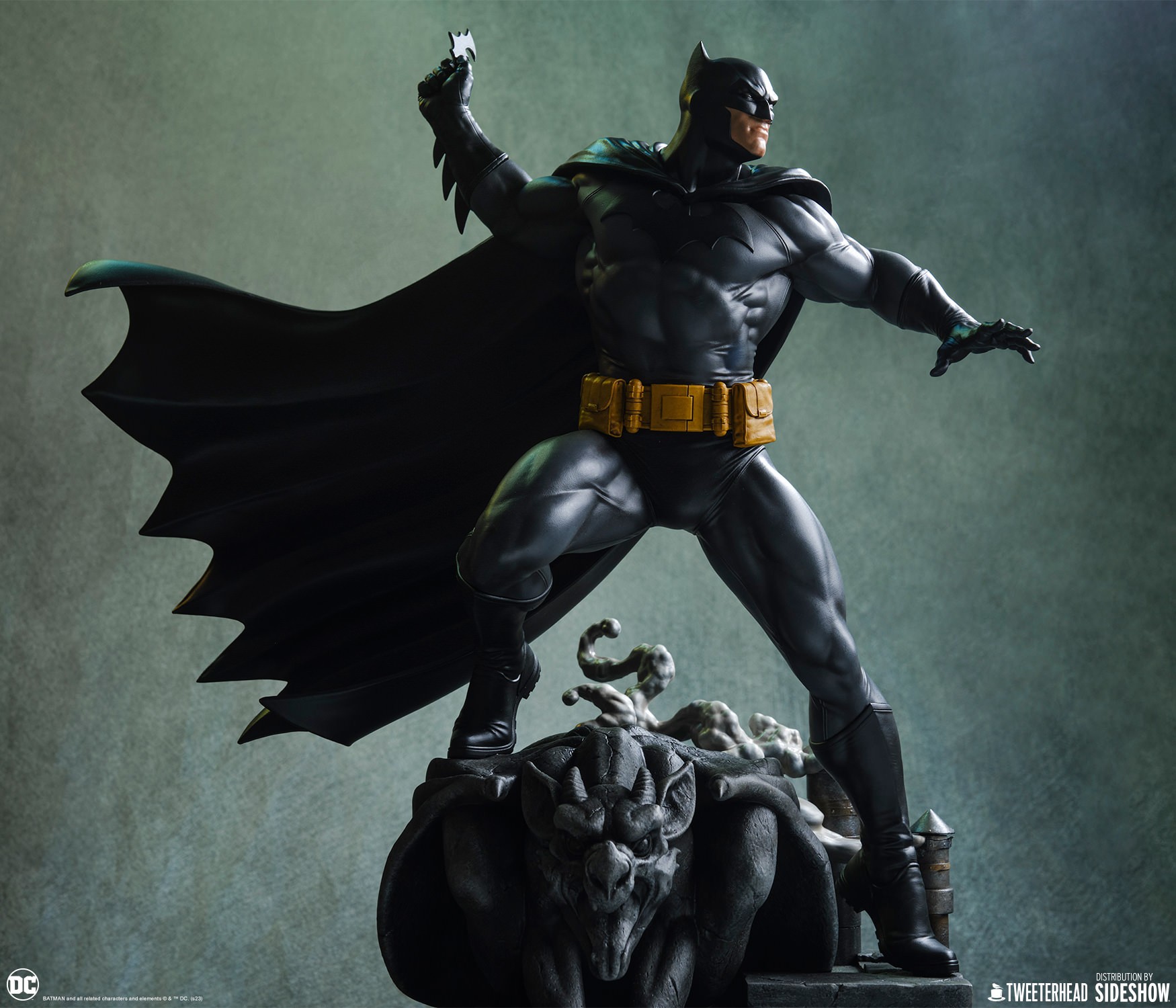 Batman Black and Gray Edition Sixth Scale Maquette by Tweeterhead ...