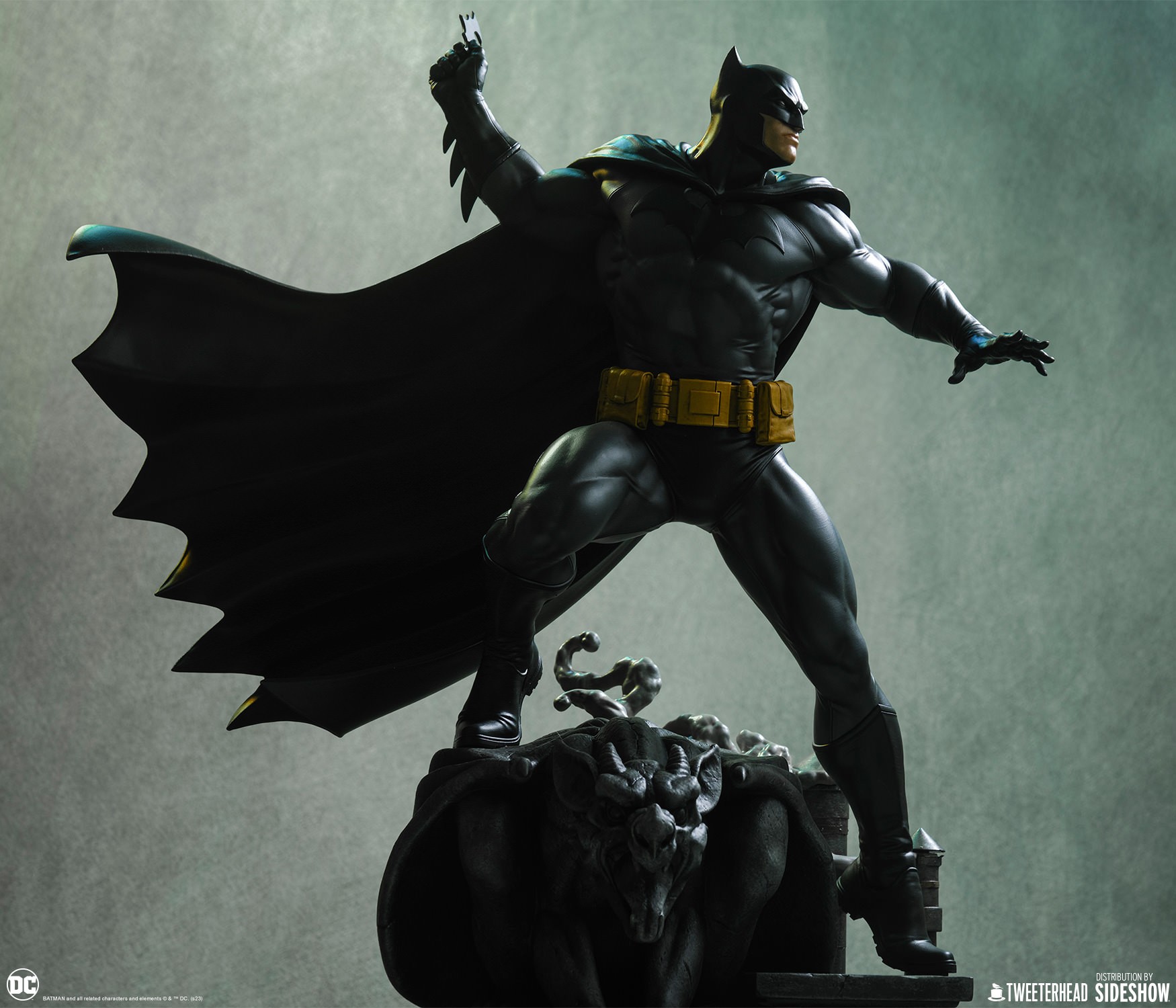 Batman Black and Gray Edition Sixth Scale Maquette by Tweeterhead ...