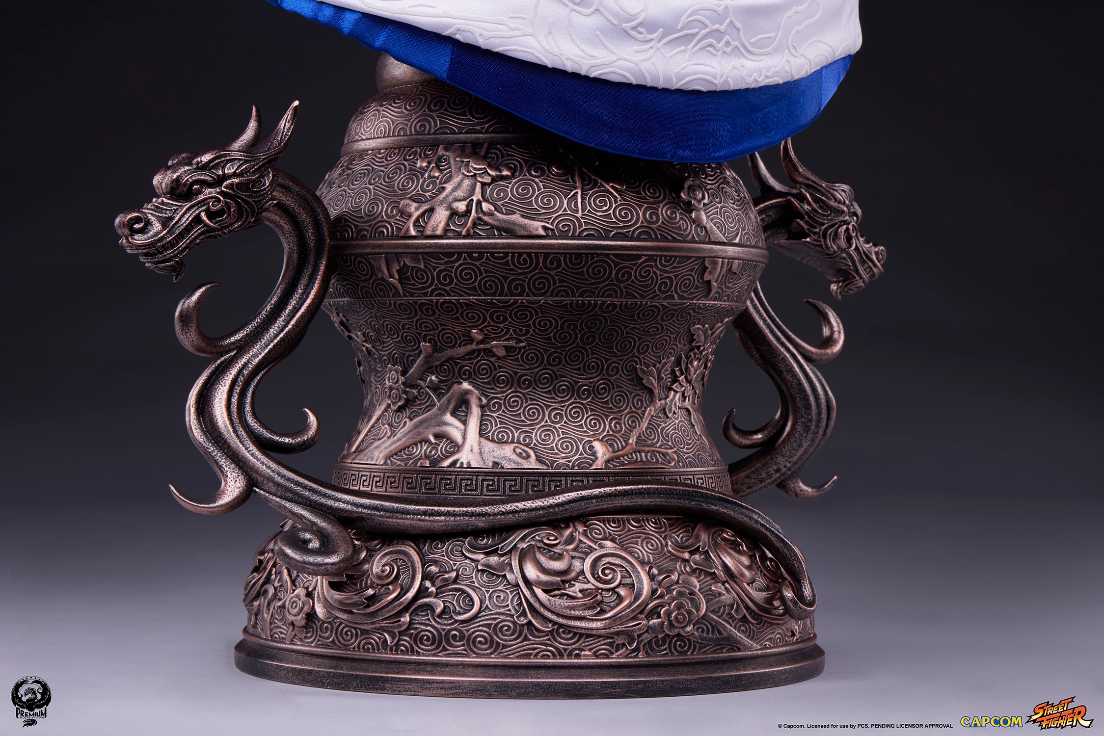 Chun-Li Life-Size Bust by PCS | Sideshow Collectibles