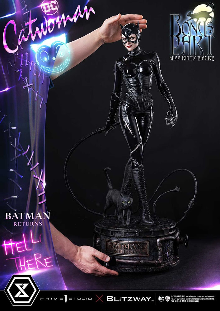 Catwoman 1:3 Scale Statue by Prime 1 Studio | Sideshow Collectibles