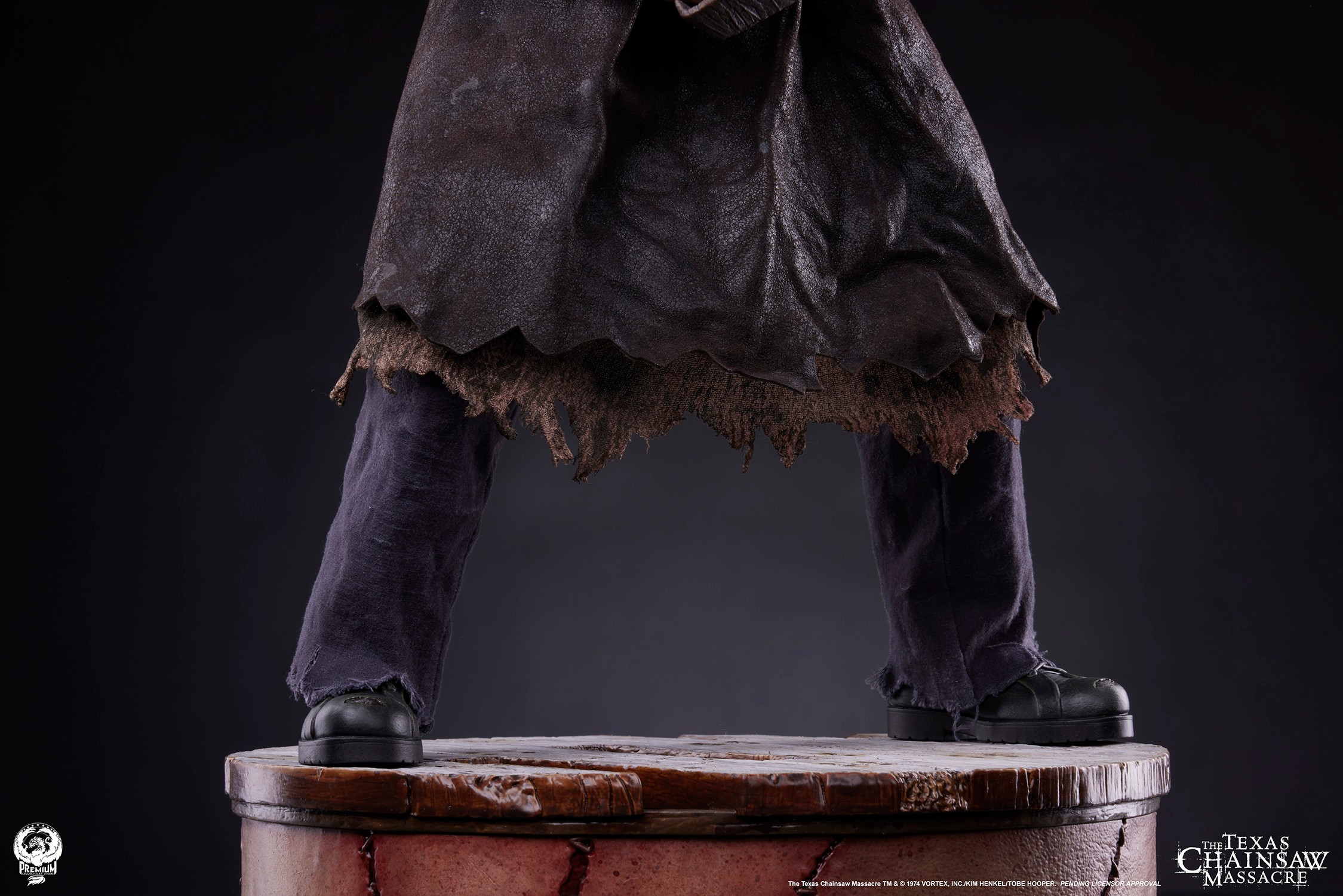 Leatherface Quarter Scale Statue by PCS | Sideshow Collectibles