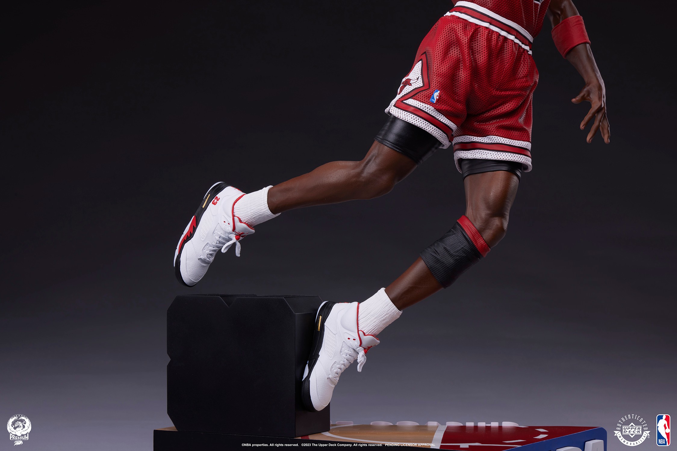 Michael Jordan Quarter Scale Statue by PCS | Sideshow Collectibles