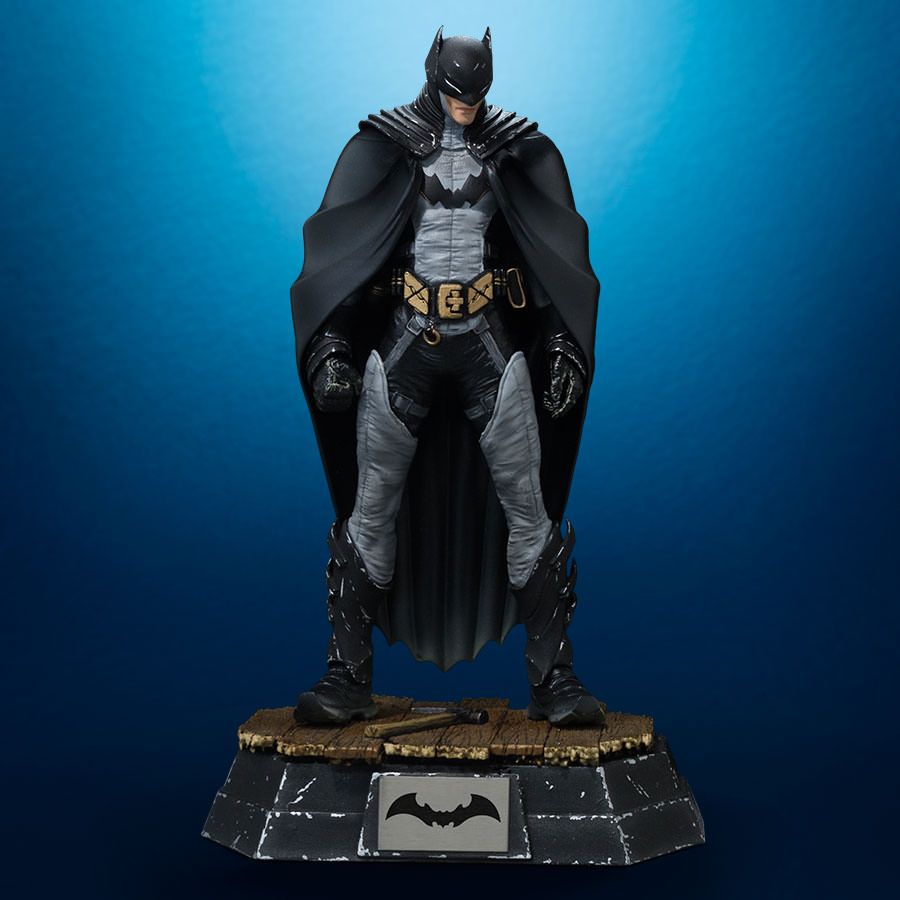 Batman Art Scale 1:10 Statue by Iron Studios | Sideshow Collectibles