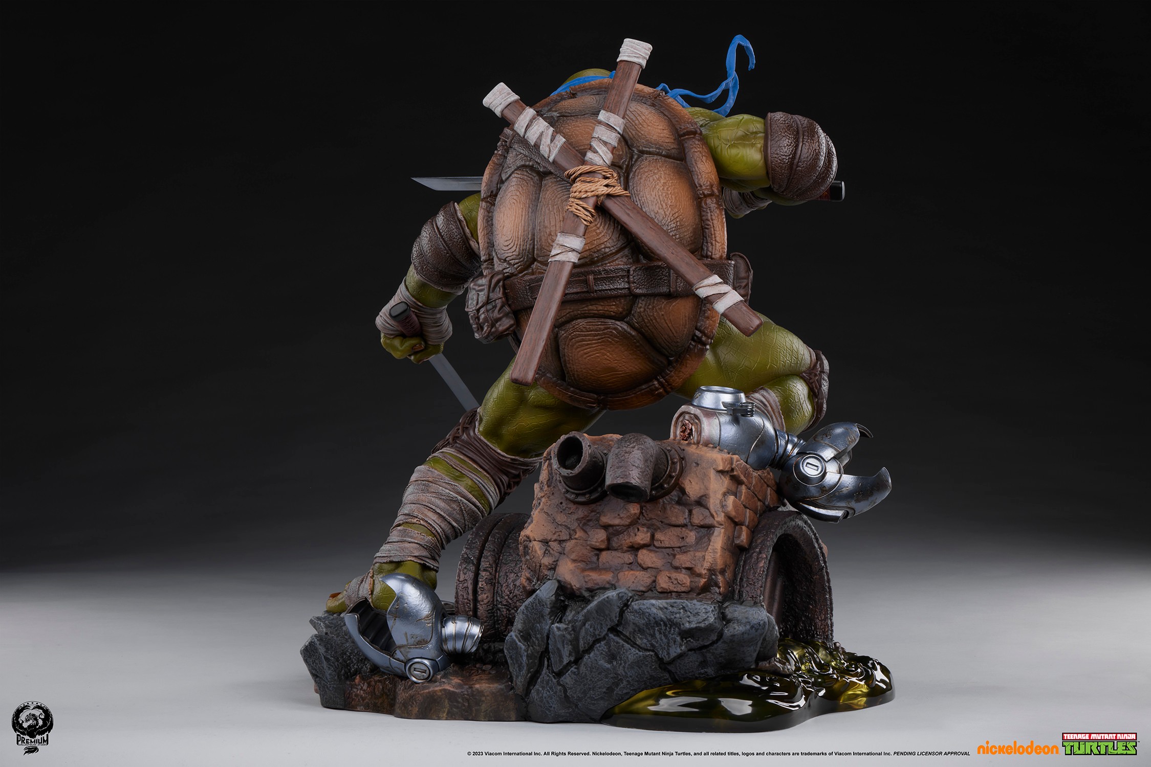 Leonardo TMNT Legends 1:3 Scale Statue by PCS | Sideshow Collectibles